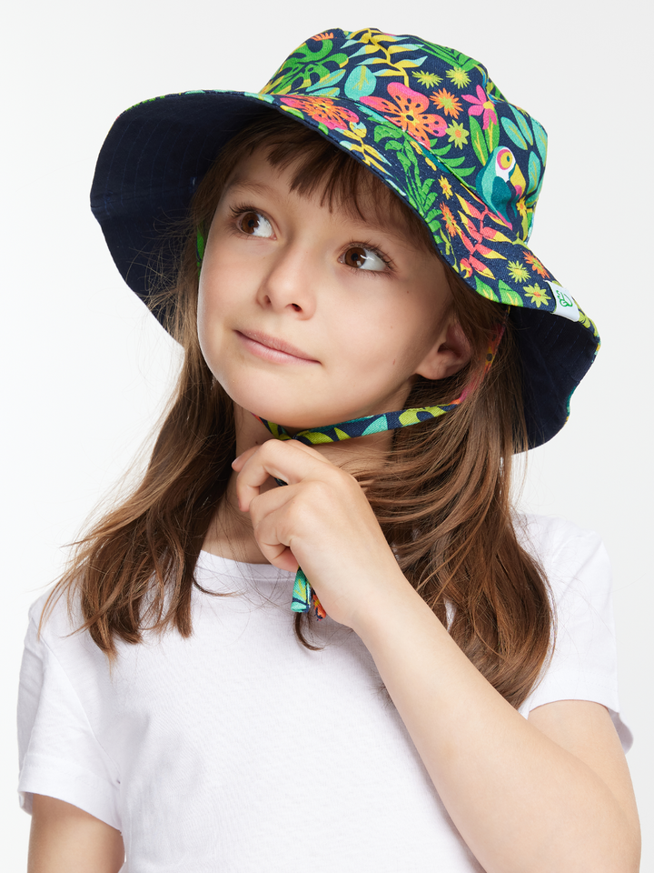 Chapeau bob rigolo pour enfants Toucan dans la jungle | Dedoles