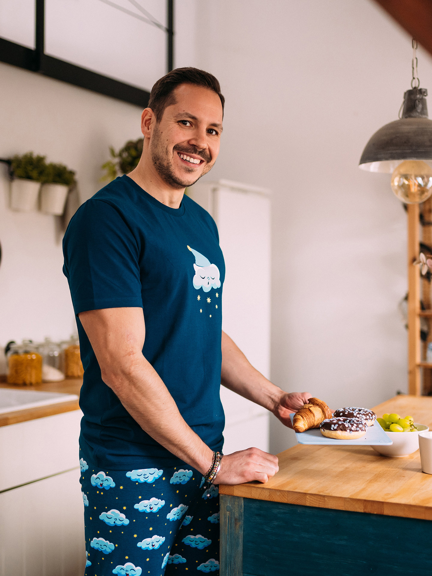 Pyjama rigolo pour hommes Nuages endormis | Dedoles