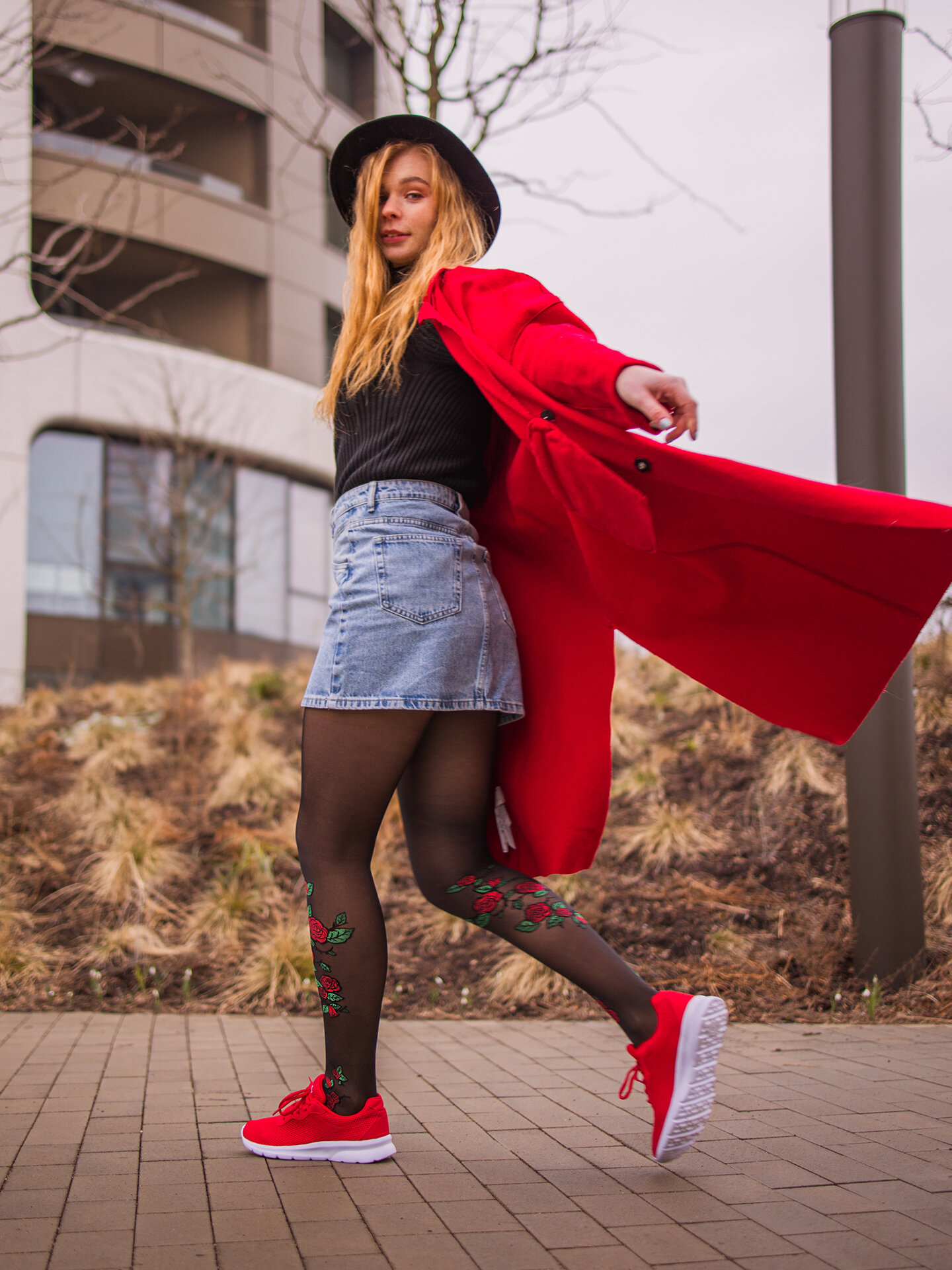 Collants rigolos en nylon Roses rouges | Dedoles