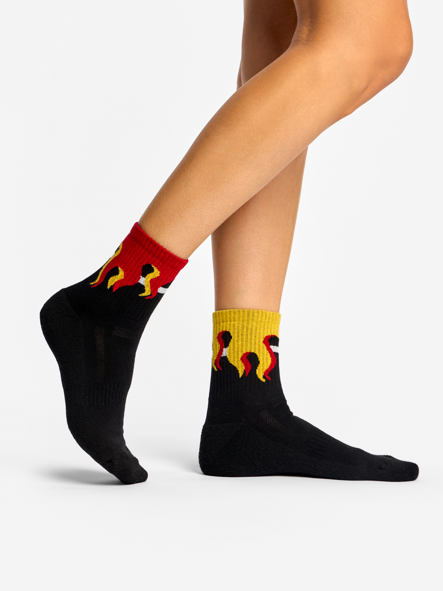 Lustige funktionelle Crewsocken On Fire | Dedoles